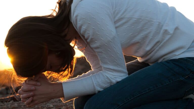 5 Powerful Prayers for Deliverance from Addiction